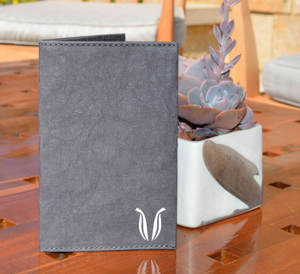 Umstead Logo Wallet – The Umstead Online Gift Shop